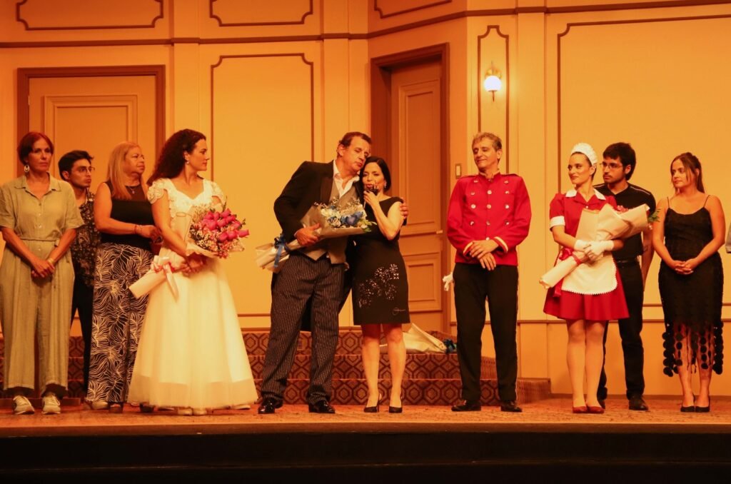 “LA SUITE” ESTRENÓ CON GRAN ÉXITO EN EL TEATRO MARSANO – Ketymporta